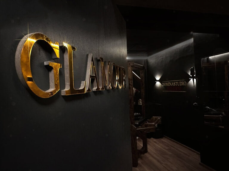 Studio – Studio Red Rose